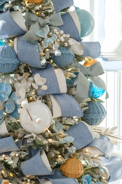 Get the Look: Coastal Christmas Tree – Cailini Coastal
