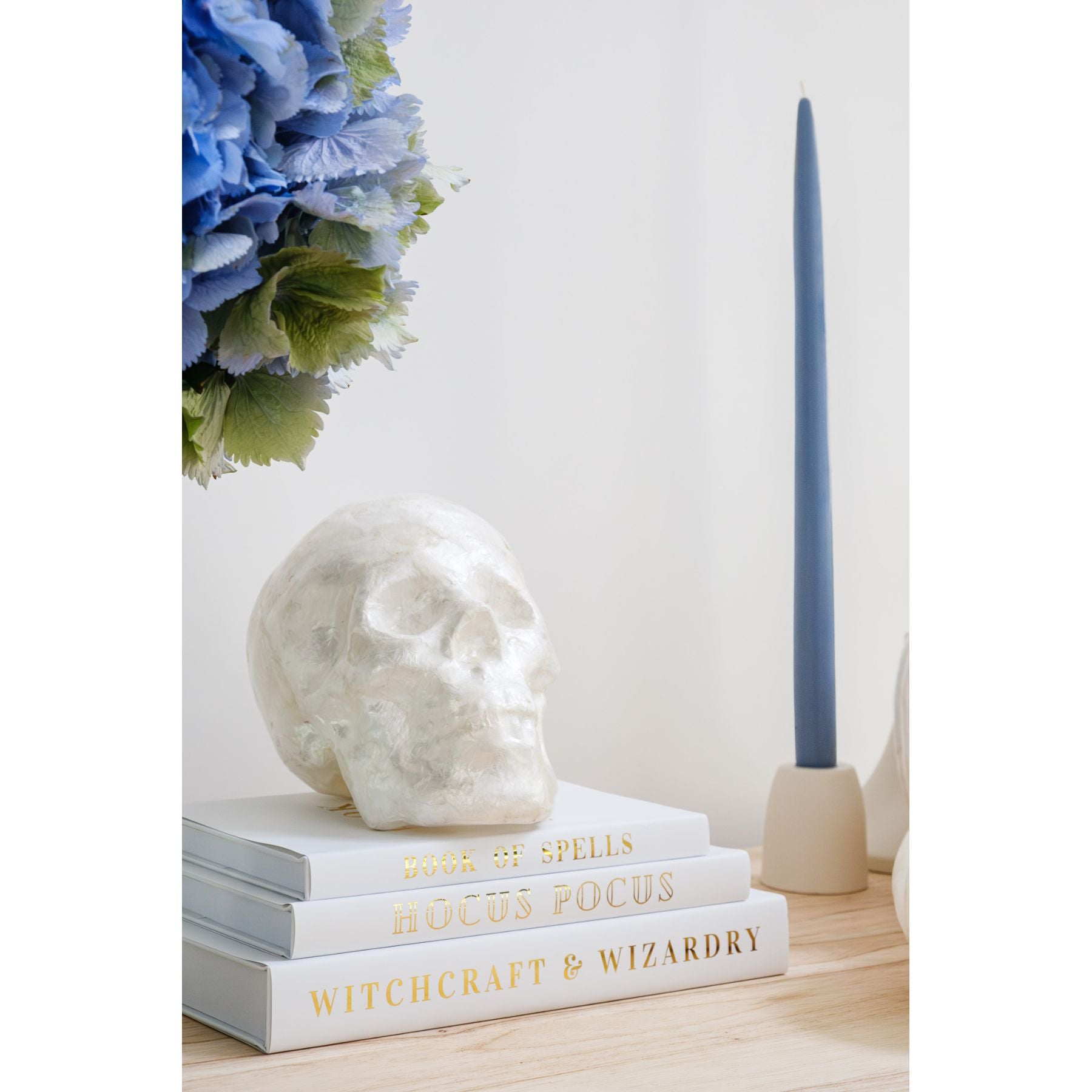 13 Classy Halloween Decor Ideas for a Luxury Look