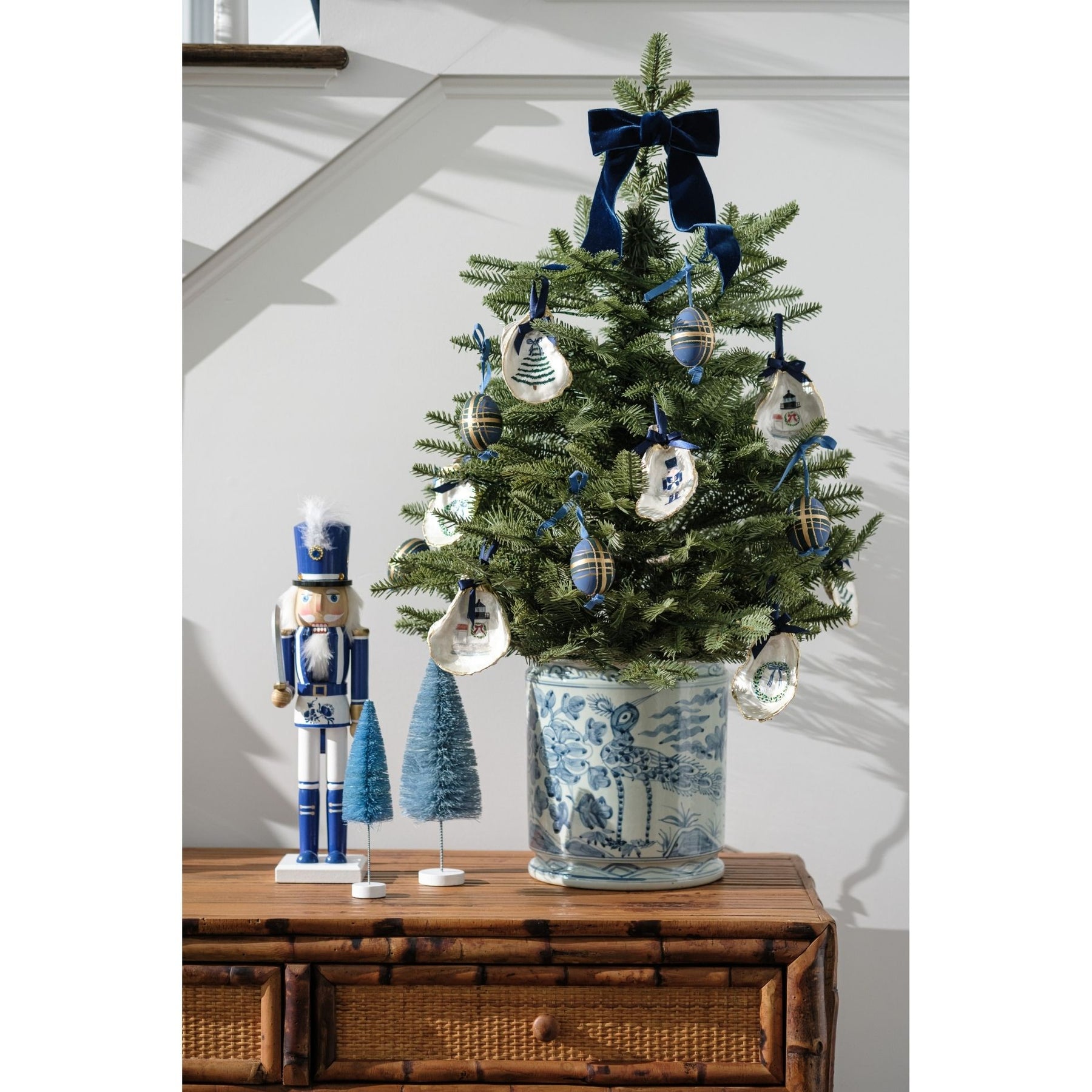 Grandmillennial Holiday – Cailini Coastal