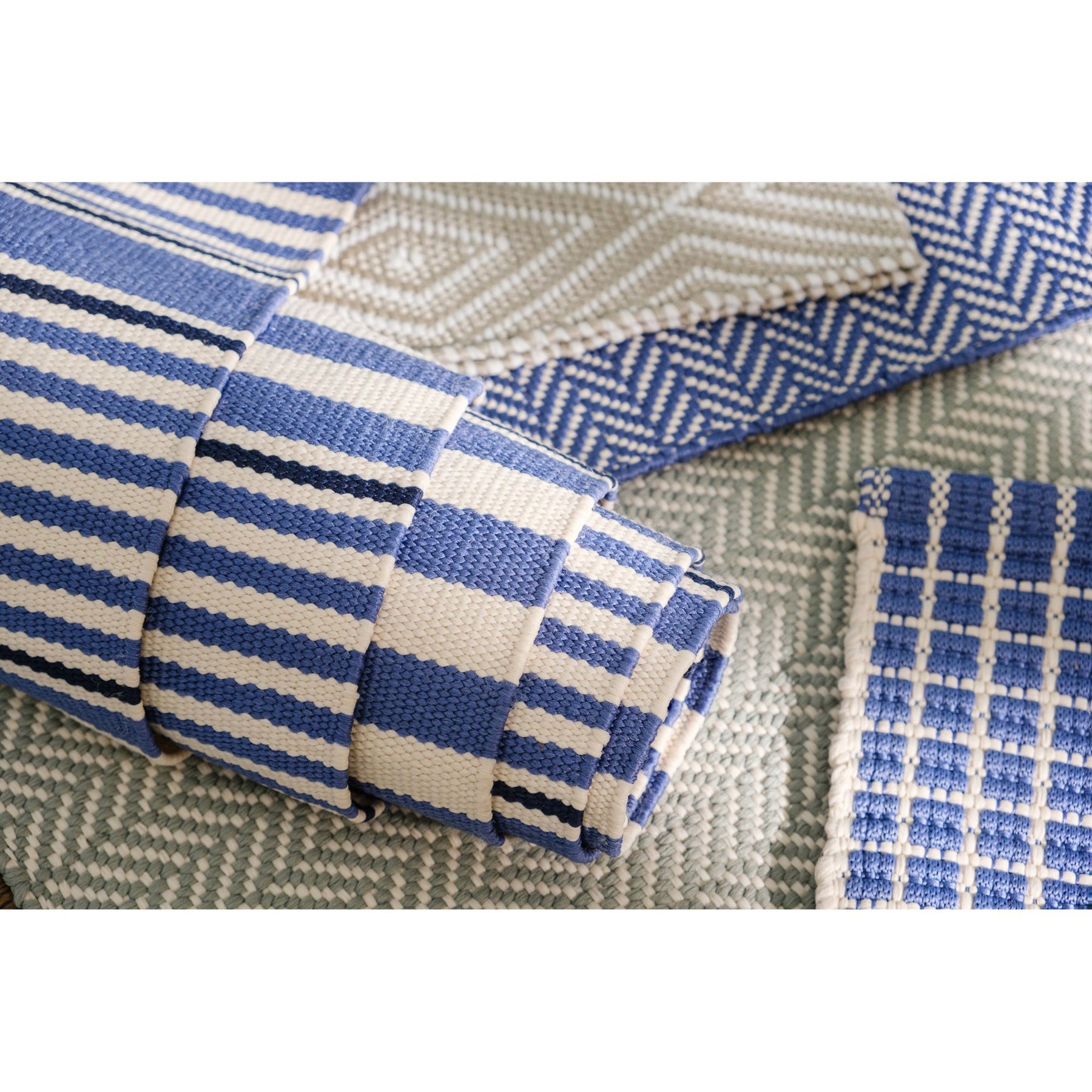 Coastal Striped Rug Collection – Cailini Coastal